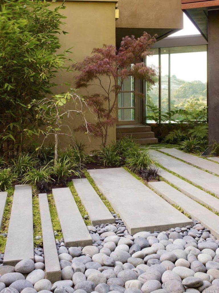 10 Unique Garden Path and Walkway Ideas | The Archolic
